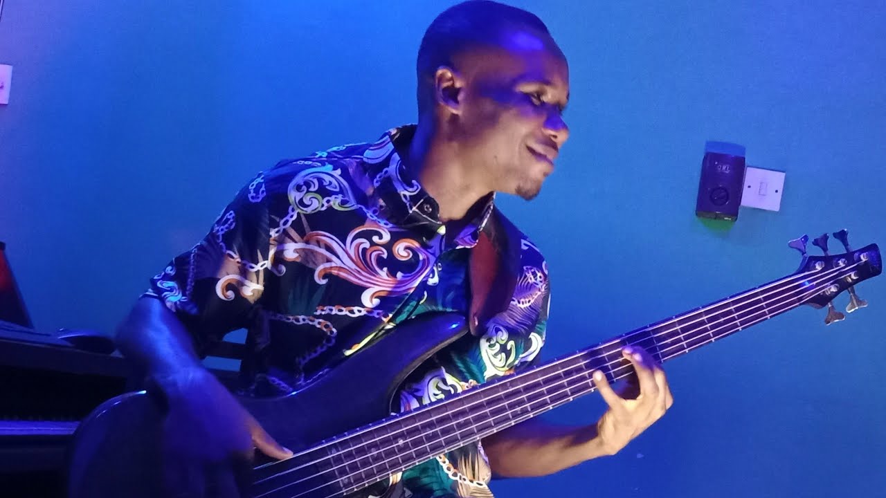 Ak songstress - johnathan (Bass Cover) - YouTube