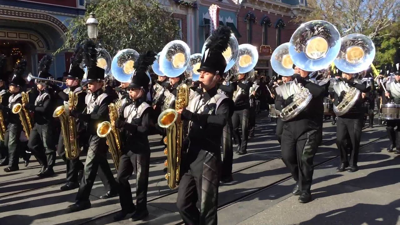 Wm. Mason Marching Band in the Disney Parade 12-29-15 - YouTube