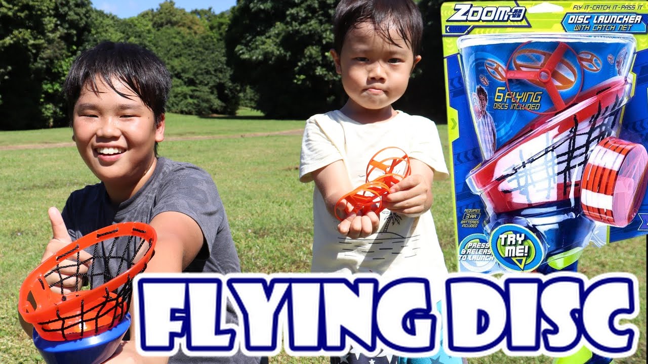 Toy Review, Beautiful day Playing outside! How to play Zoom-O Disc ...