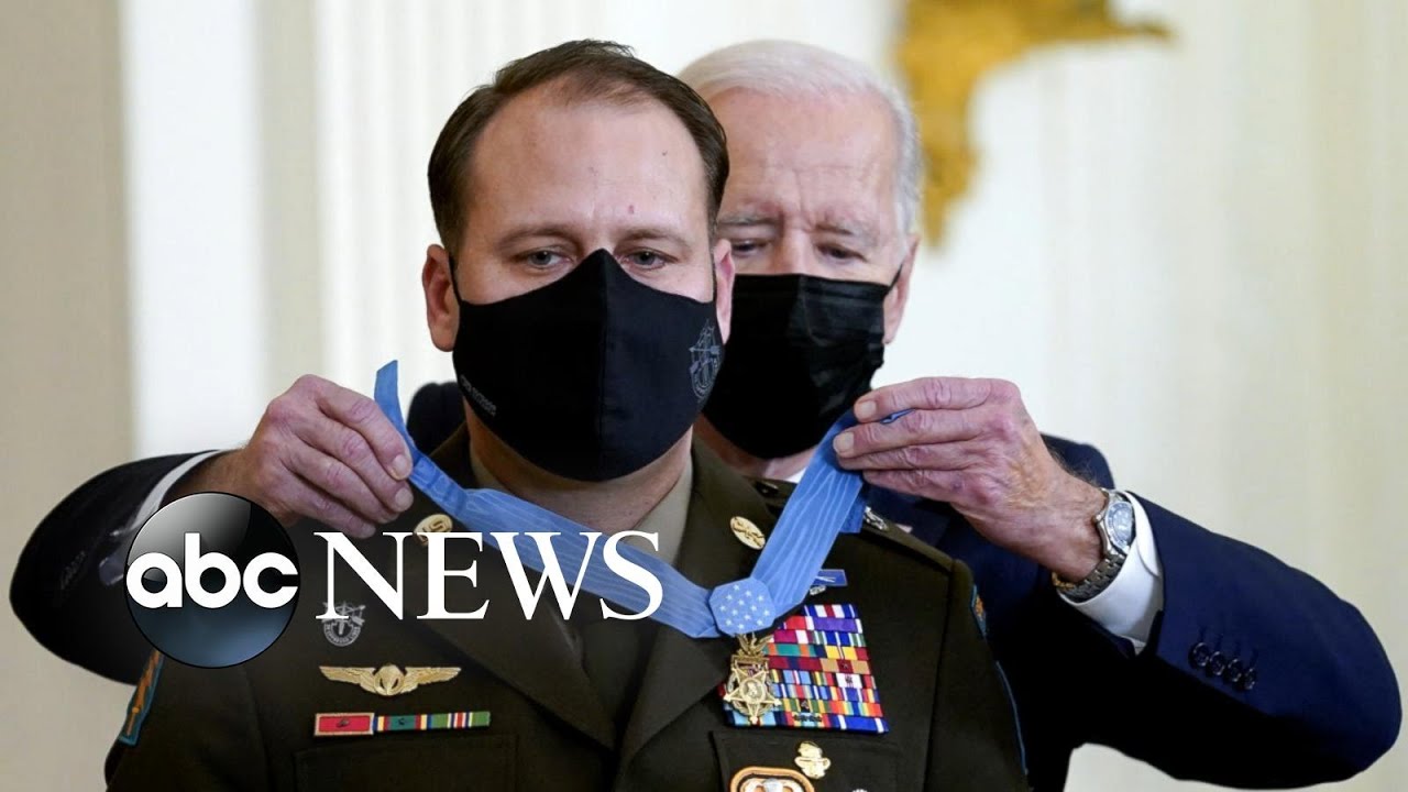 Emotional Medal of Honor ceremony takes place at White House | WNT ...