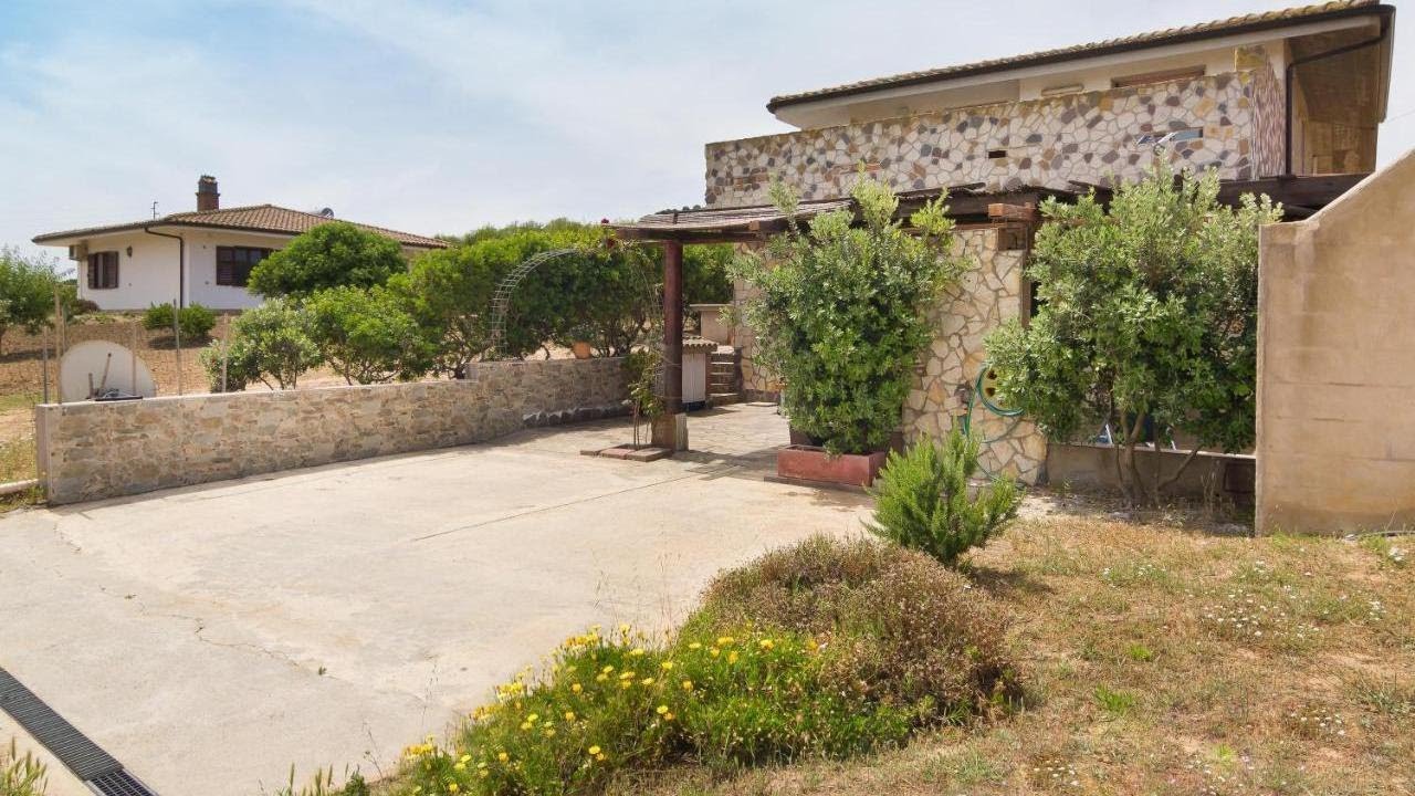 Appartamento Nuraghe, Gonnesa, Italy - YouTube