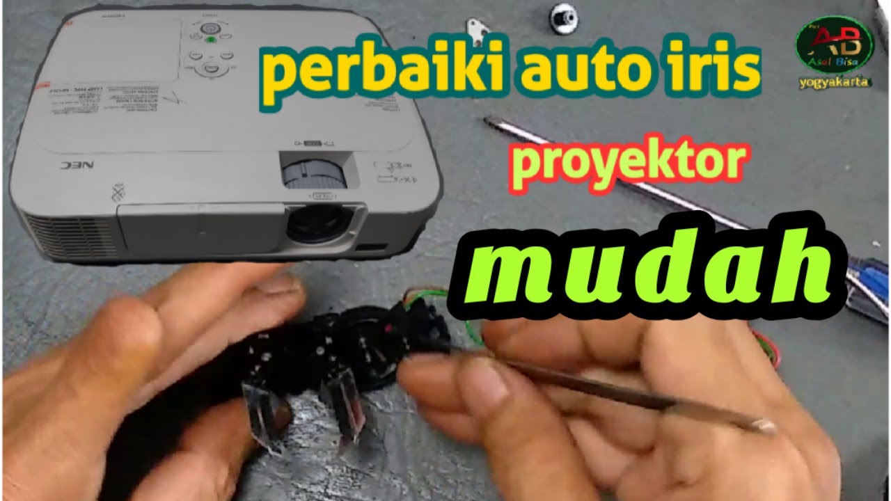 auto iris projector repair - YouTube