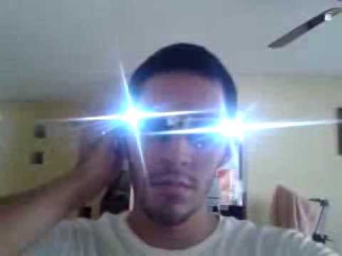 GAFAS CON LUZ LED Y LASER INTEGRADO - YouTube