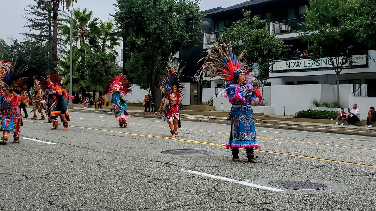 Hispanic Heritage Month Parade in Pasadena - YouTube