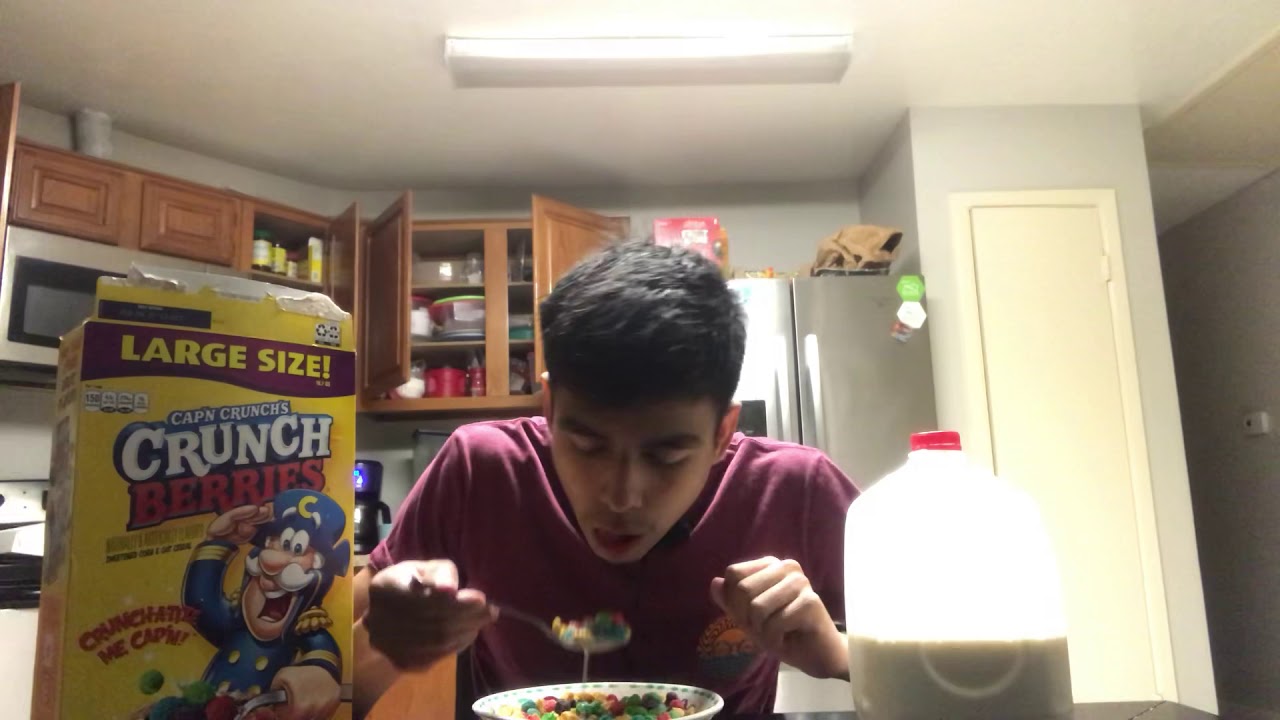 My first time eating captain crunch - YouTube