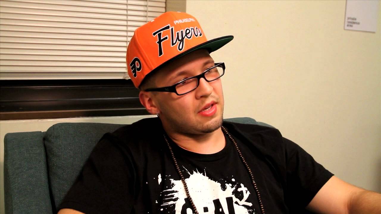 Andy Mineo - Introduction interview - Christian Rap - YouTube