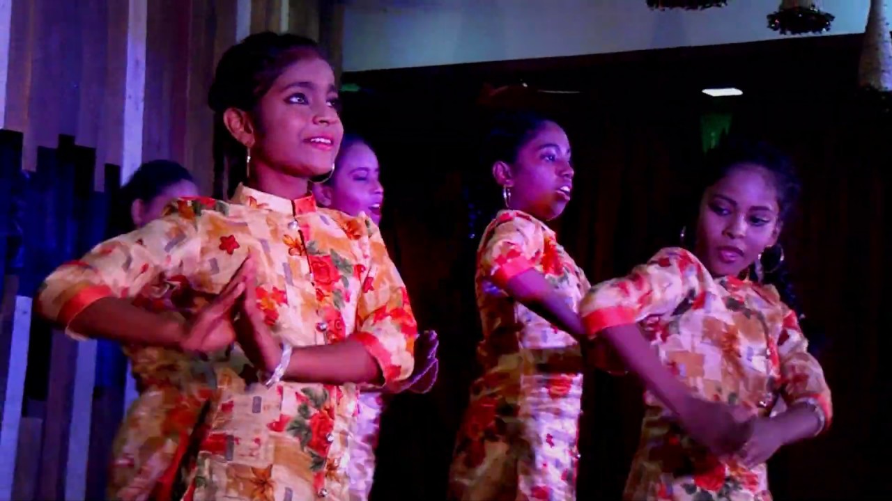 Paraloga Devan_Dance_Sis. Sarojini Rajasekaran Mizpah Prayer Christmas Program 2019 - YouTube