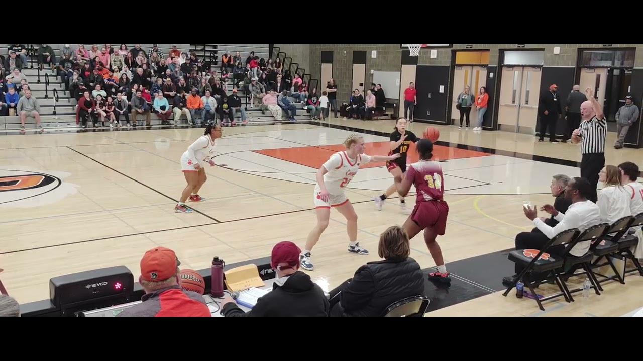 Thomas Jefferson Raiders vs Central Kitsap Cougars 4th Qtr Feb 10th ...