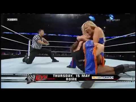 Summer Rae using 'The Accolade' on Kaitlyn