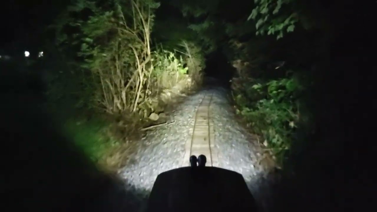 An evening run up the Mill Brook Railroad - YouTube