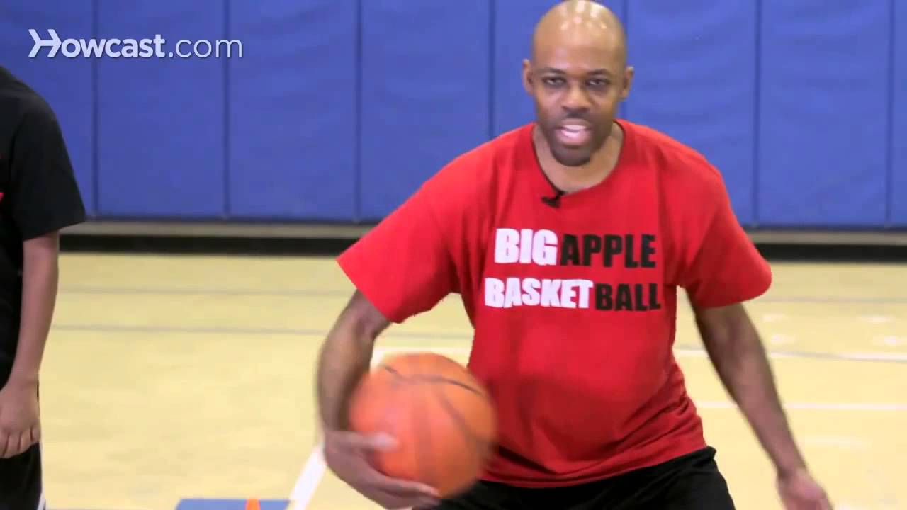 How to Do a Between the Legs Dribble Basketball Moves - YouTube