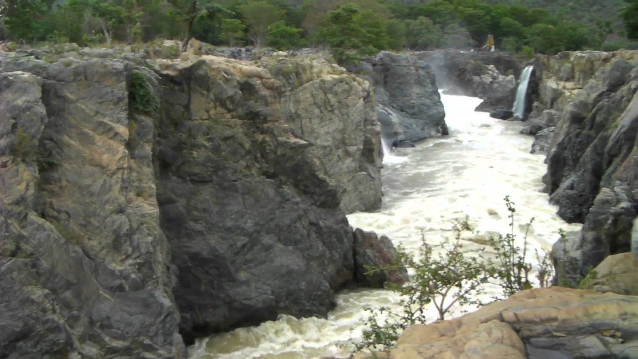 Hogenakkal Water Falls - YouTube