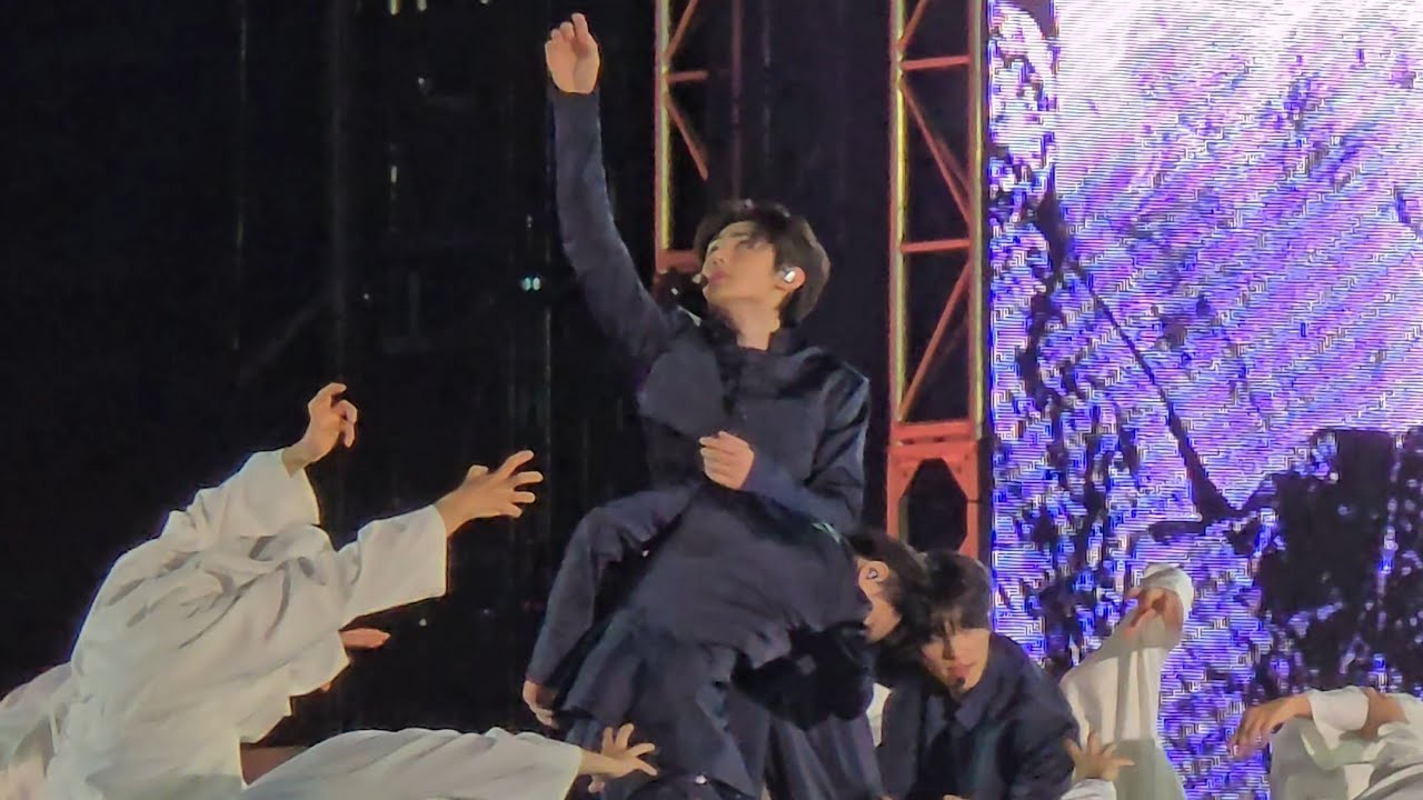 [Fancam] Enhypen 엔하이픈 Sunghoon, Jay, Jake Lucifer (short) at Walk the ...