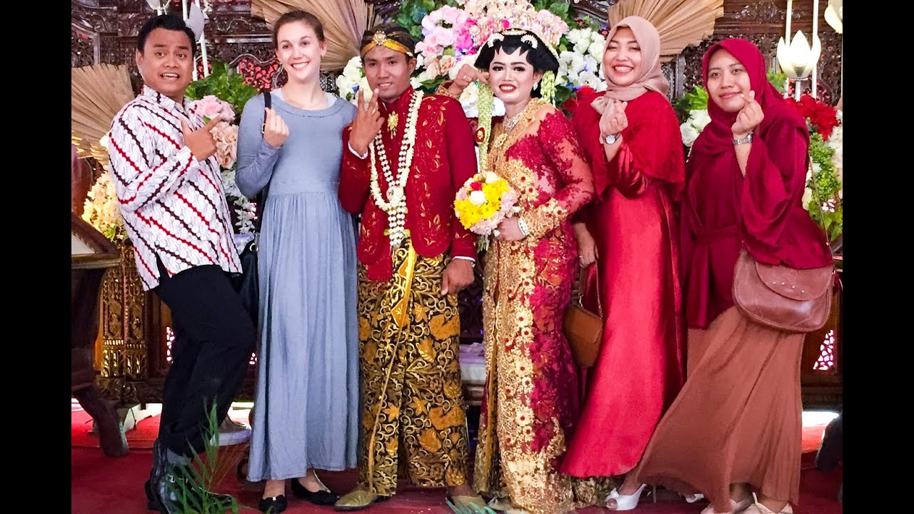 Indonesian Traditional Wedding | Sneak Peak of Dina and Dapit Wedding ...