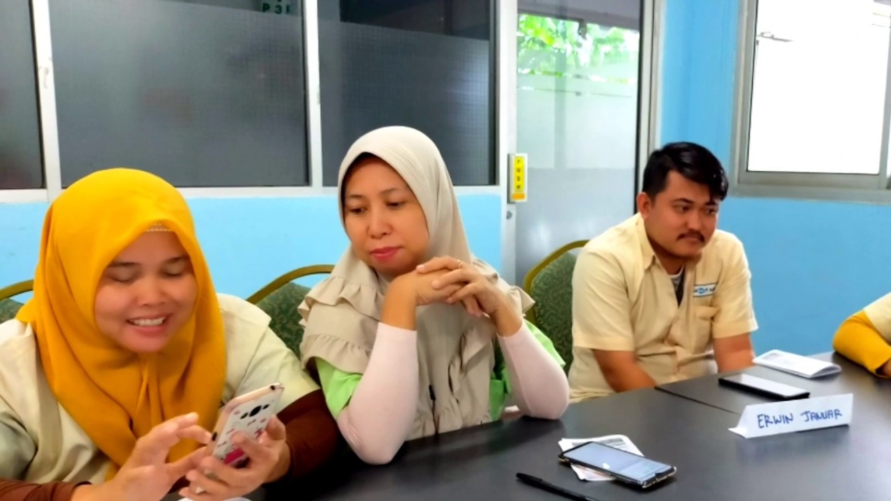 Adis Dimension Footwear training NOS Basic - YouTube