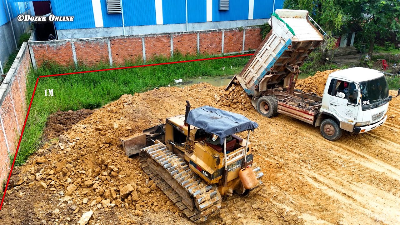 Nicely Finish the project 95% Land filling operator d31 Komatsu Dozer ...