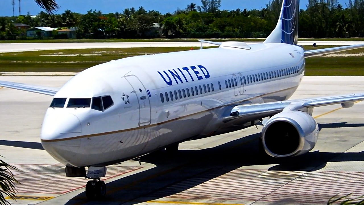 Grand Cayman (GCM) Spotting - United/Delta/IBC - Convair 580 & More ...