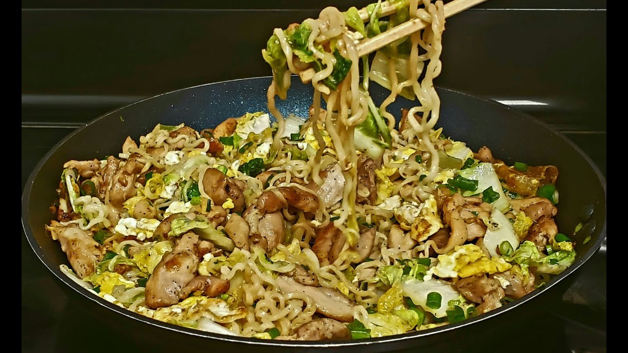 Easy Chicken Ramen Noodles Recipe that's ready in Minutes!. Pollo Con ...