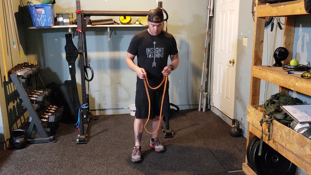 Sumo step (banded) - YouTube