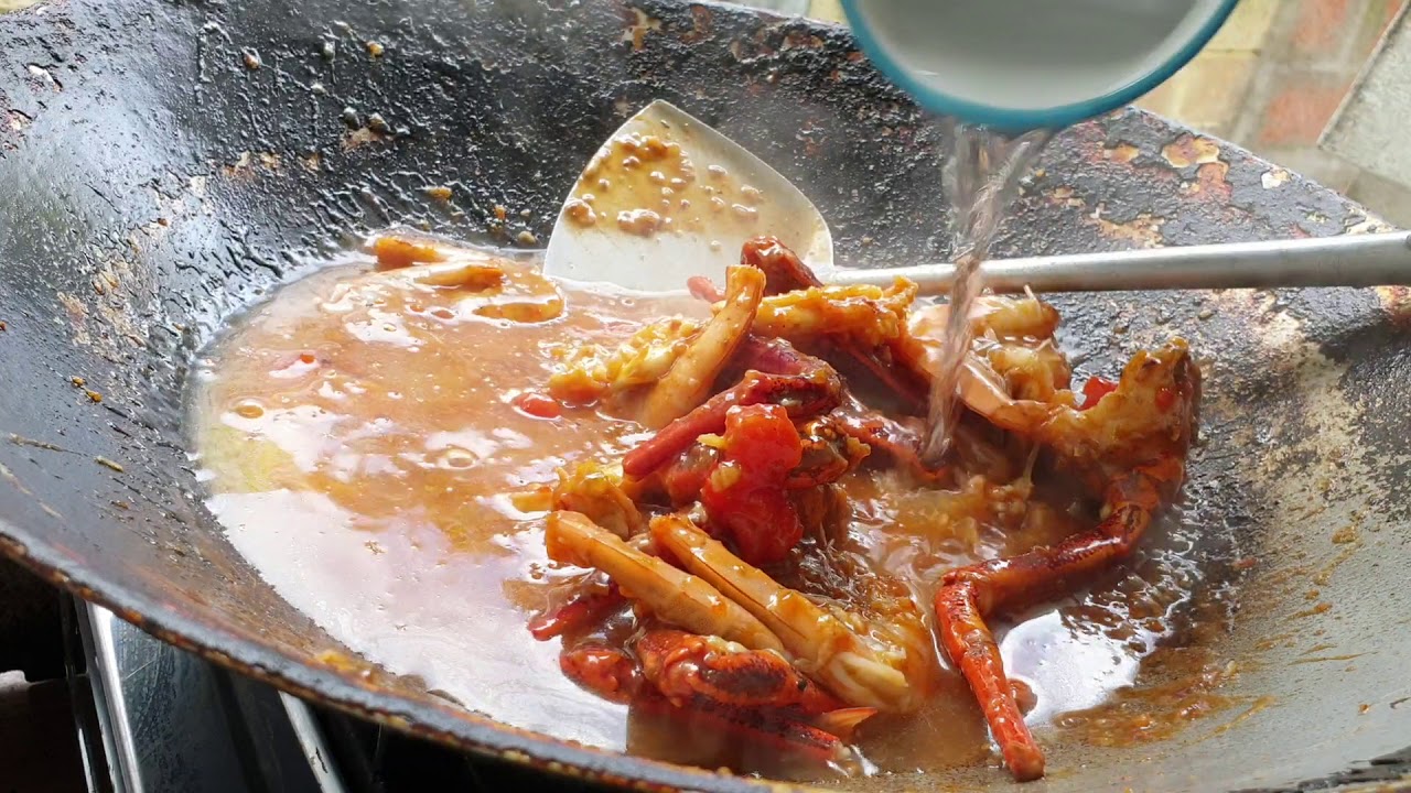 Sweet & sour chilli crayfish and prawns - YouTube