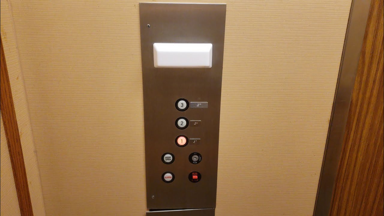 ESCO Hydraulic Elevator @ 2025 S Washington Avenue, Lansing, MI - YouTube