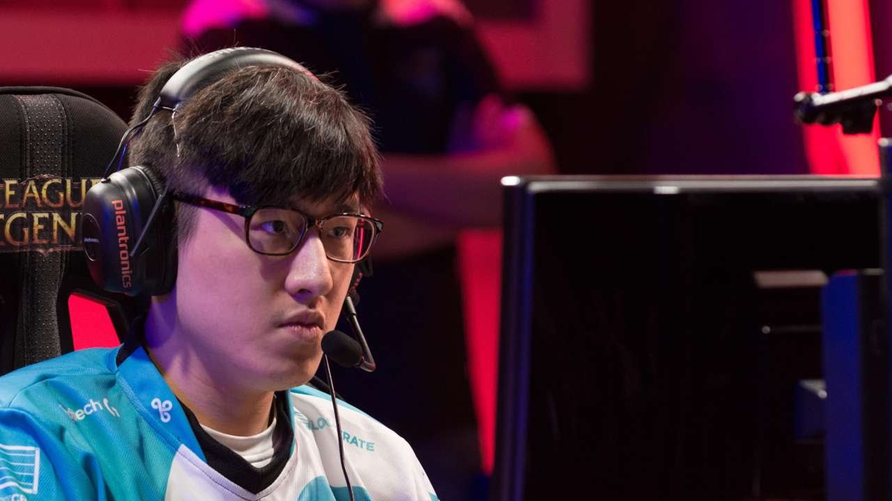 Rush: The Movie. Chapter 1 - From soloQ player to NA MVP | League Of ...