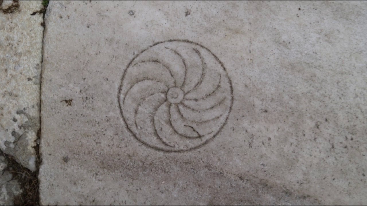 Makedonski Simboli Македонија https://youtu.be/US_Pjl-v3WM - YouTube