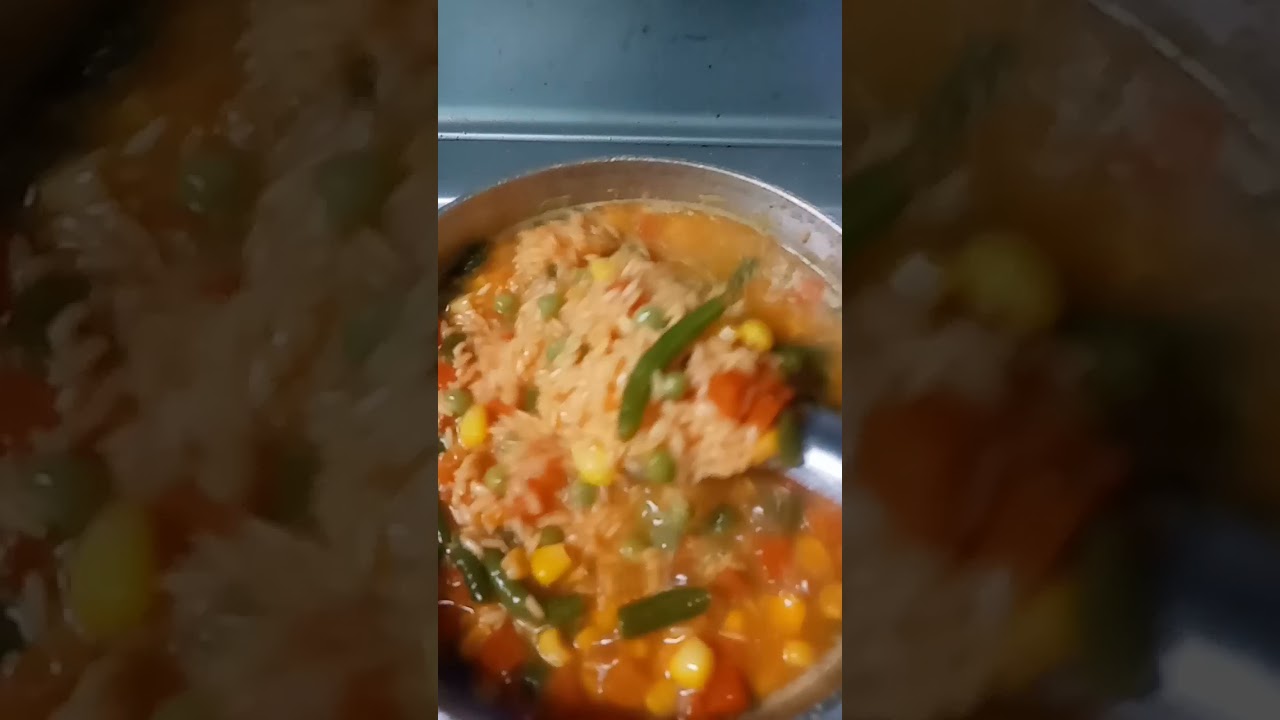 GLIMPSE AT MY POT OF VEGETABLES AND YELLOW RICE SEASONED WITH GOYA ...