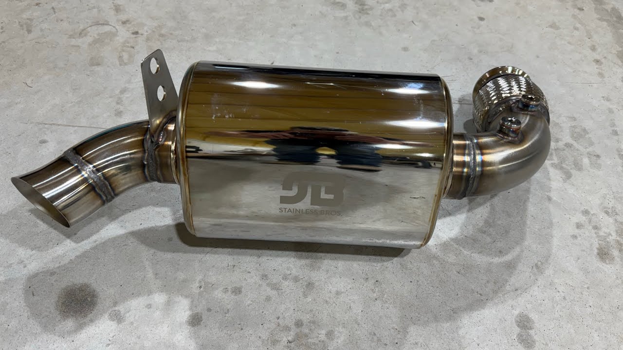 How to make a side exit exhaust for a can am x3 - YouTube