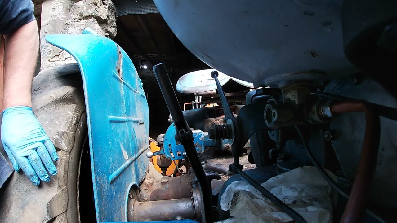Repair to Fordson Major Diesel fuel tap and new filter. - YouTube