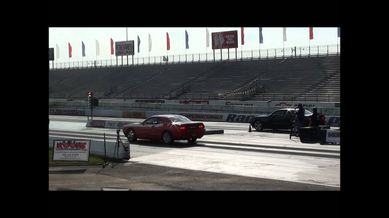 HHP Racing's Modern MOPAR Drags at Etown 08Aug2011 - YouTube