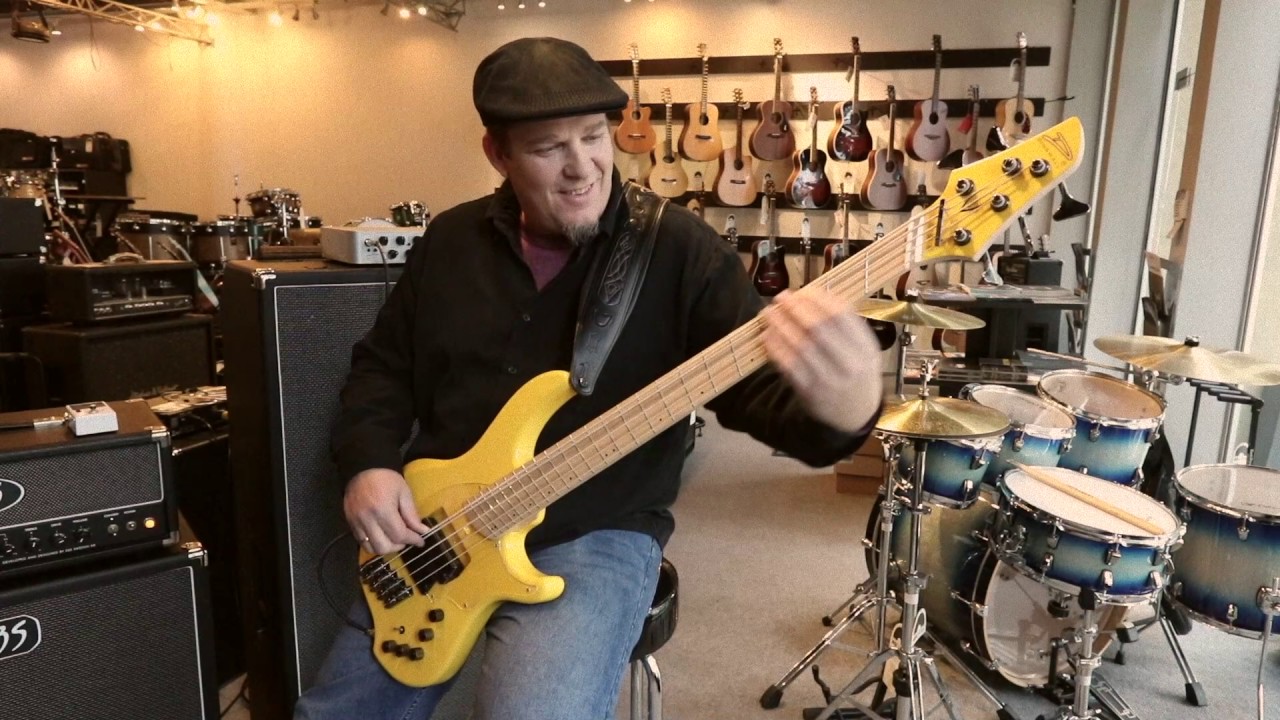 Dingwall NG2 & DarkGlass Microtubes 900 Demo - Andy Irvine - YouTube