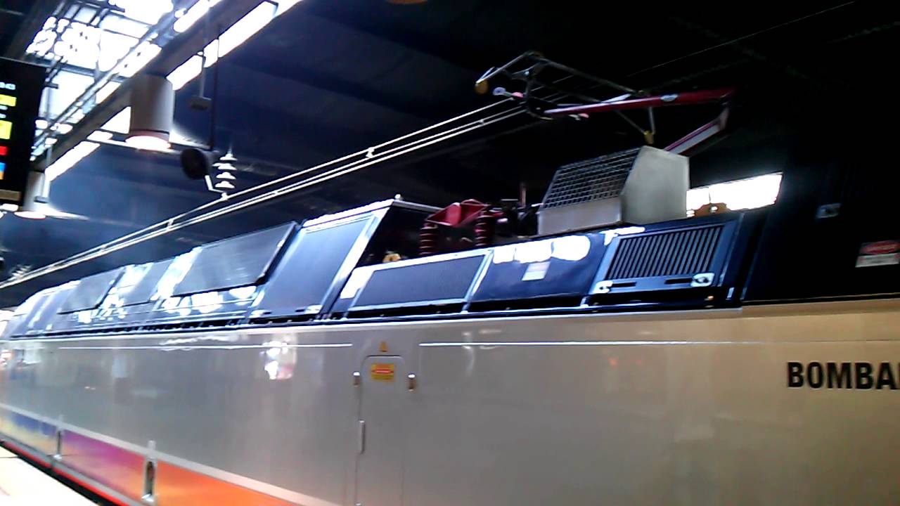 Bombardier ALP45-DP switching mode - YouTube