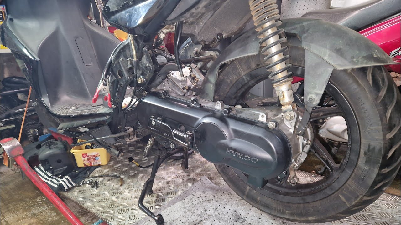 18 Teil Kurbelwellenschaden / Kymco Super 8 Motor ausbauen und zerlegen ...