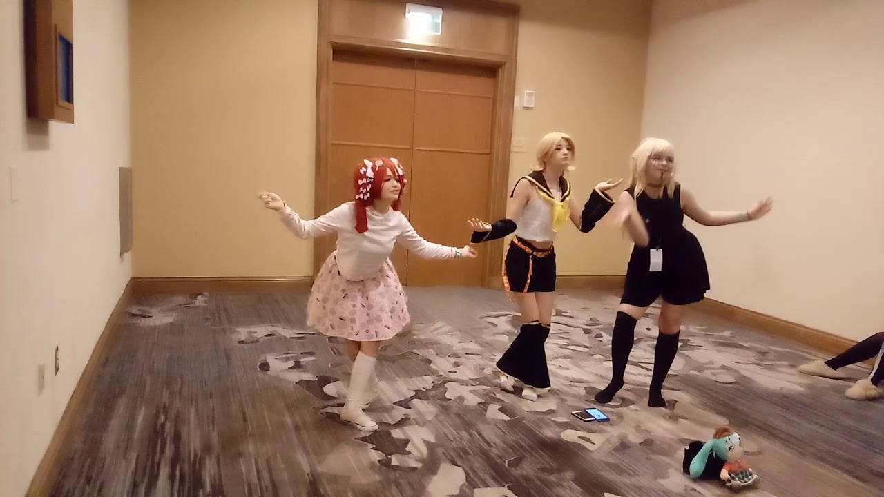 Vocaloid Dance (Ancient City Con 2019) - YouTube