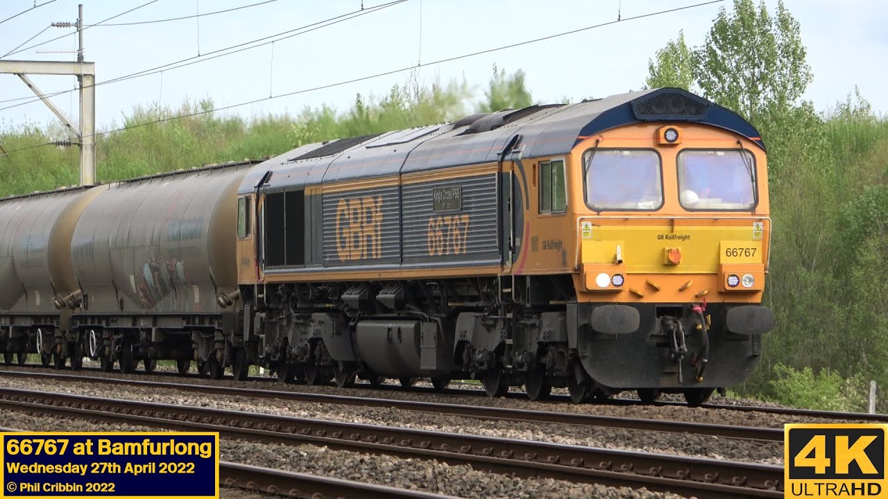 66767 at Bamfurlong - 27th April 2022 - YouTube