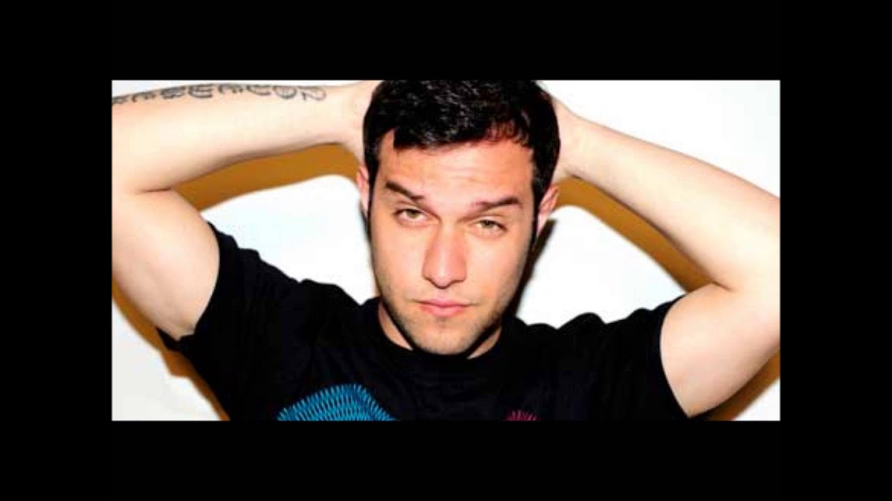 Sex on fire - Stavros Michalakakos (small cover -- Kings of Leon) - YouTube