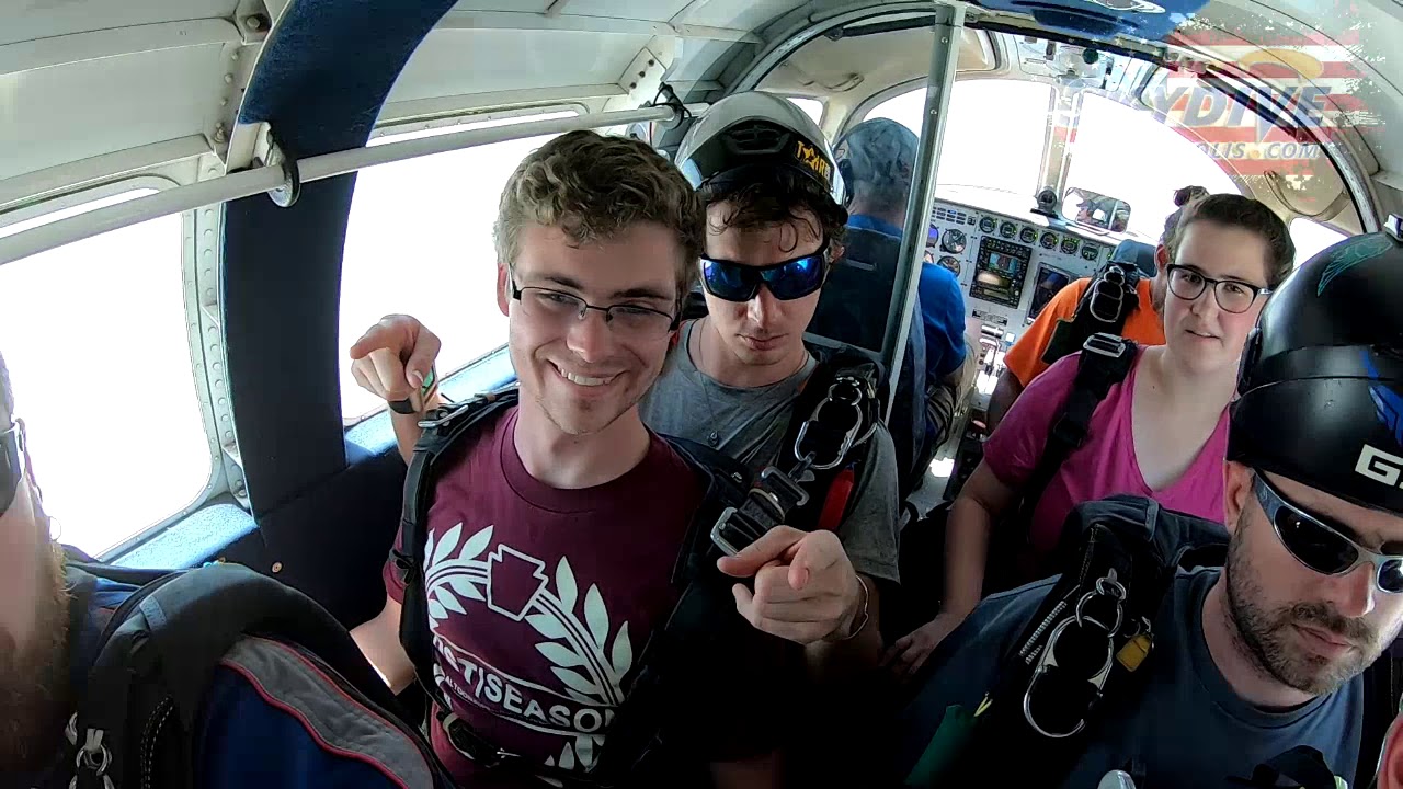 Jacob Bohanon's Tandem skydive! - YouTube