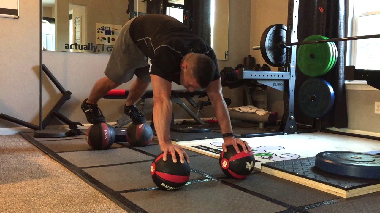 4 Med Ball Challenge - www.yourfitnesspath.com - YouTube