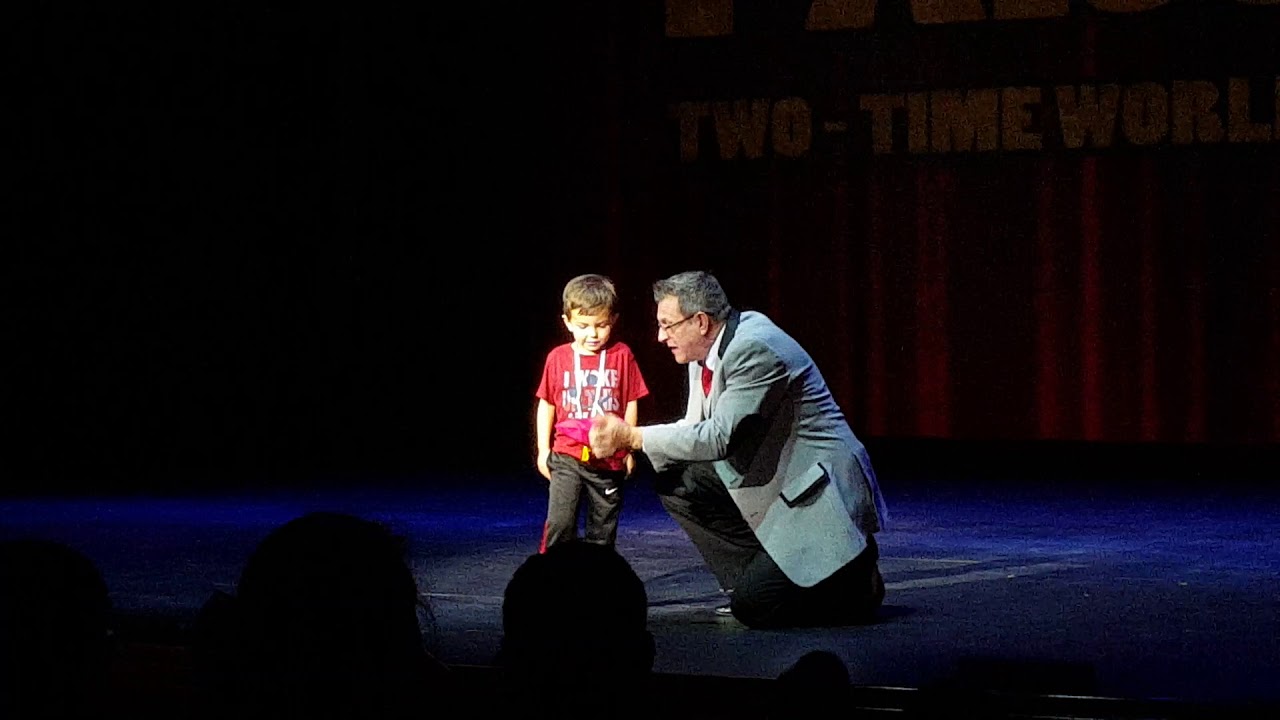 Kian Doing Magic on Disney Cruise - YouTube