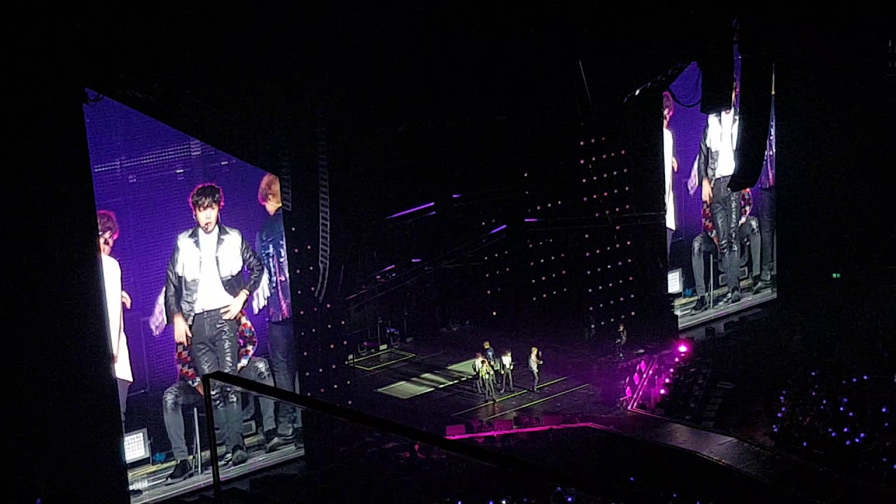 BTS concert in London - Airplane Pt.2 Love Yourself Tour O2 Arena Day 1 ...