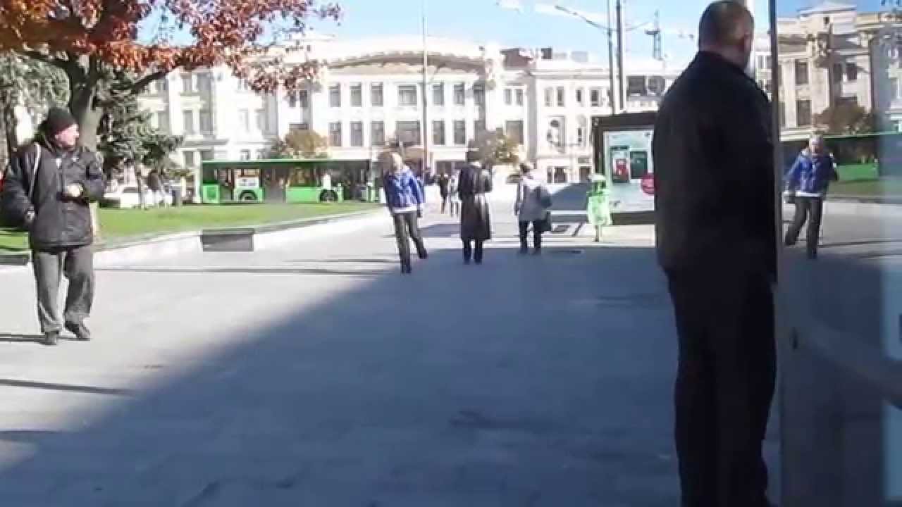 Amputee Walk with One Crutch - YouTube