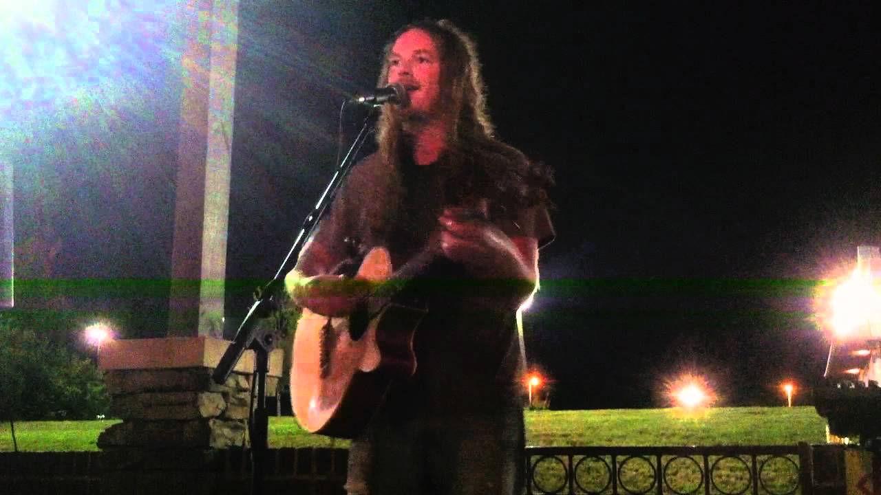 Matt Moncrief at Mellow Mushroom - YouTube