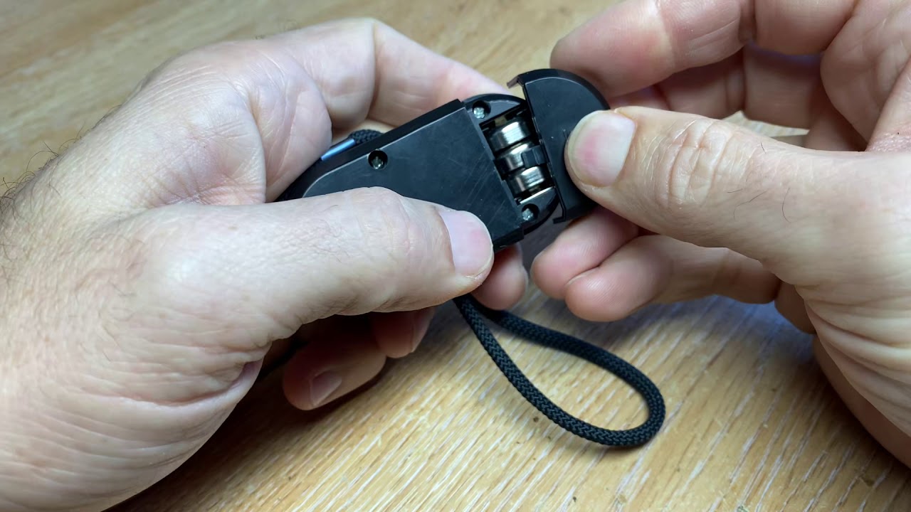 Ghost hunting motion detector - YouTube