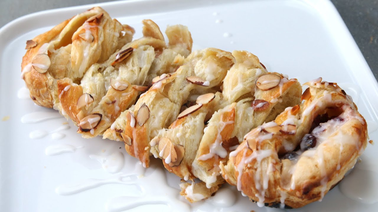 Cranberry Cream Cheese Braid - YouTube