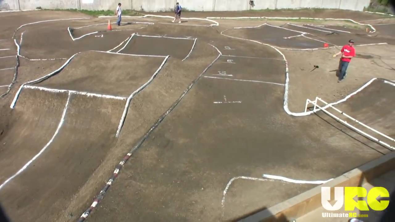 Norcal Hobbies' new 1/8th scale layout - Mar. 21, 2010 - YouTube