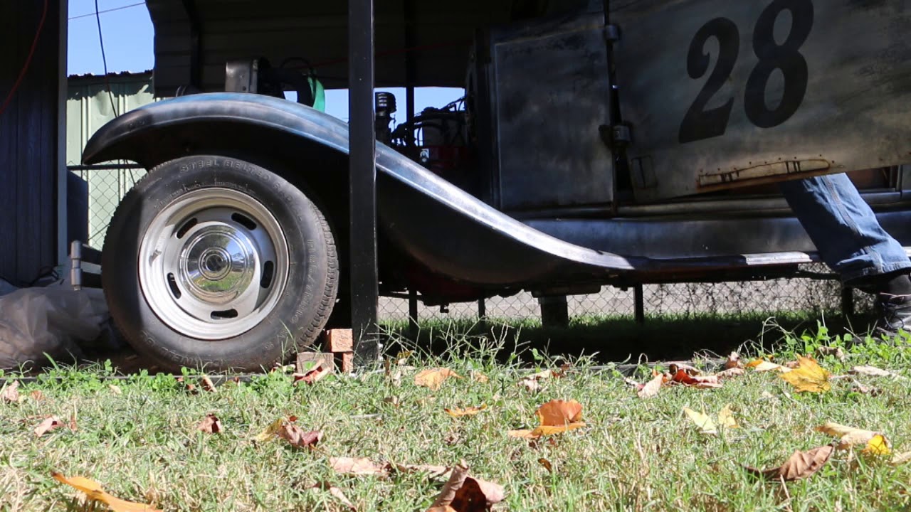 29 Chevy 250 Inline 6 Thrush Muffler vs. Open Headers - YouTube