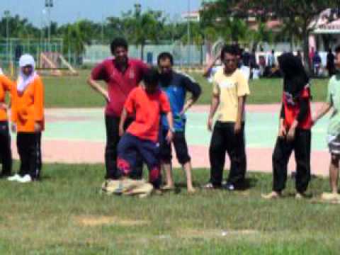 LARI DALAM GUNI.MOV - YouTube