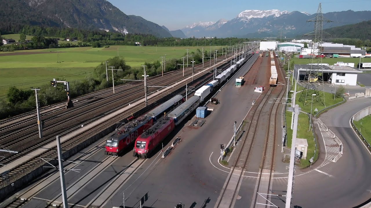 ÖBB Rail Cargo Group – Rollende Landstraße (ROLA) - YouTube