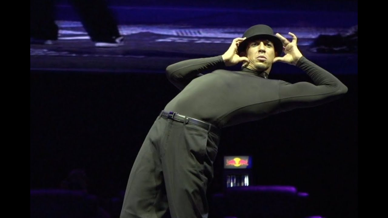 #Dancer #Salah #maroc performs wonderfully on stage - YouTube